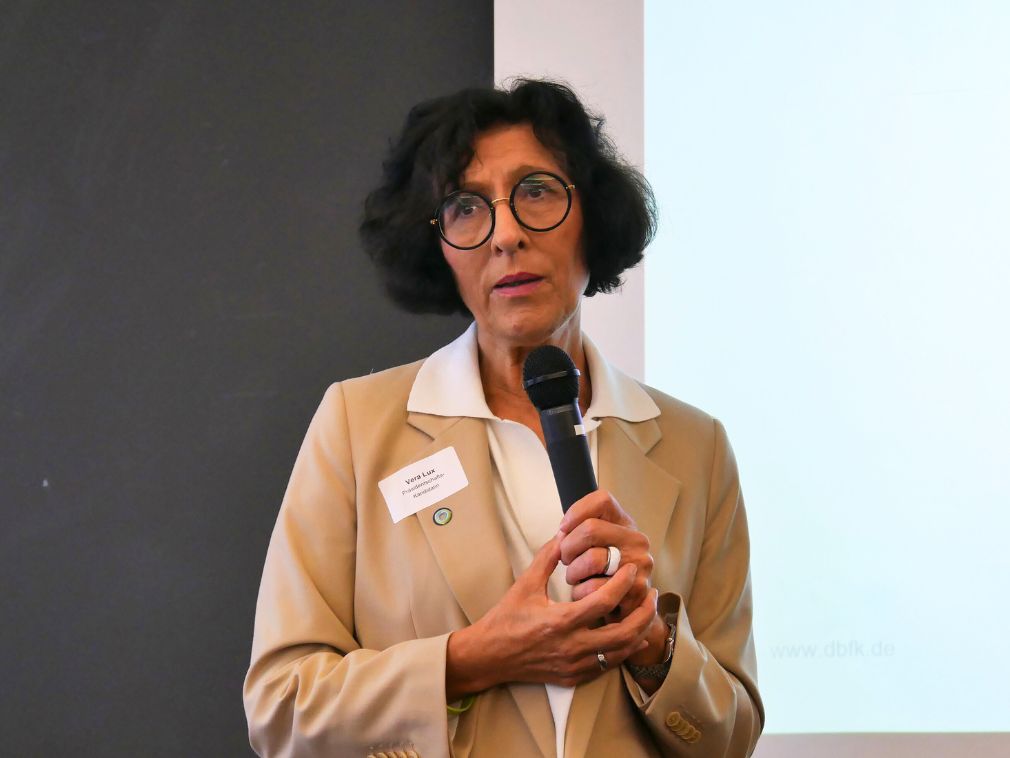 Vera Lux: Wollen wir politisch etwas bewegen, müssen wir zusammenstehen